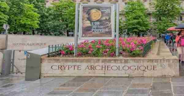 Paris Archaeological Crypt Guide: Info & Tickets - 2026